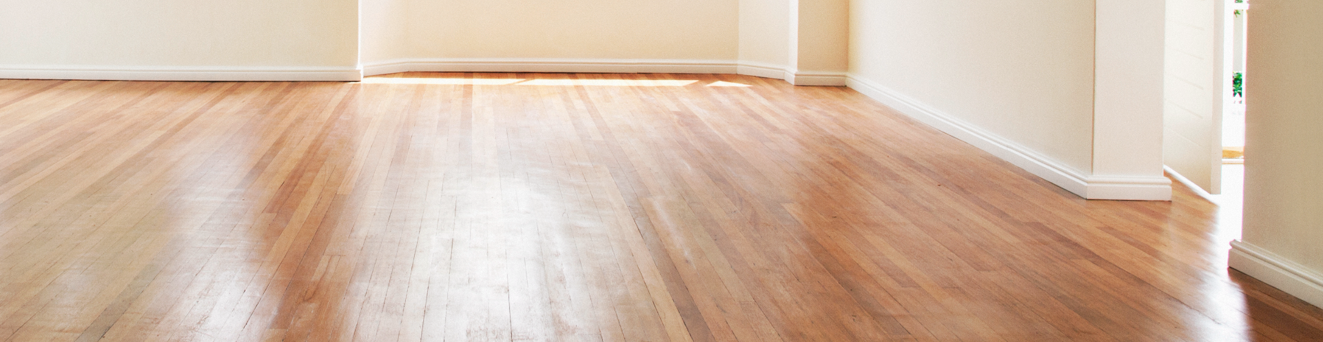 How To Remove Plaster Dust From Vinyl Flooring | Viewfloor.co